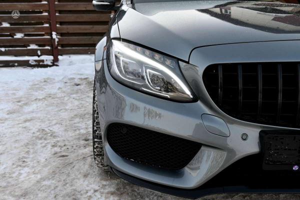 Серый Мерседес C43 AMG 2018 в Кретинга, объемом двигателя 3.00 л и пробегом 97 тыс. км за 26999 €, фото 5 на AUTOMOTO.COM.LV