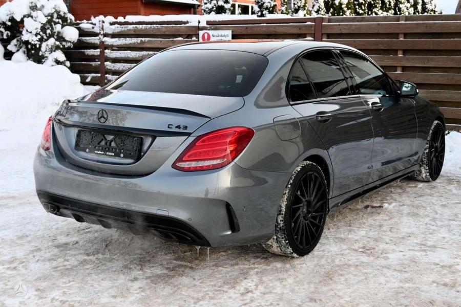Pelēks Mercedes-Benz C43 AMG 2018 Kretinga, ar dzinēja tilpumu 3.00 L un nobraukumu 97 tūkst. km par 26999 €, foto 12 vietnē AUTOMOTO.COM.LV
