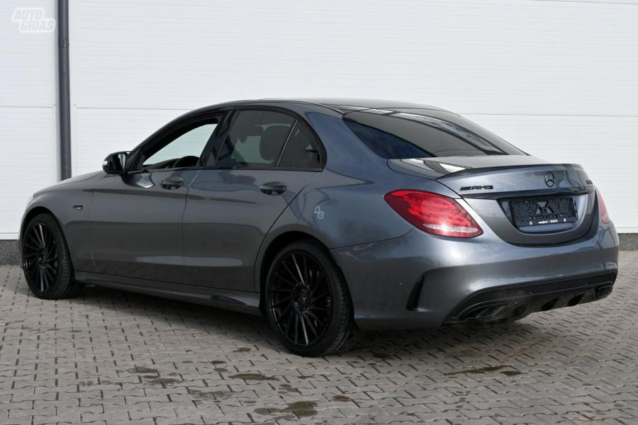 Pelēks Mercedes-Benz C43 AMG 2018 Kretinga, ar dzinēja tilpumu 3.00 L un nobraukumu 97 tūkst. km par 26999 €, foto 8 vietnē AUTOMOTO.COM.LV