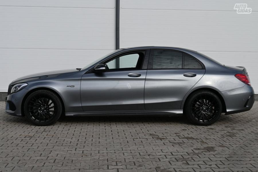 Pelēks Mercedes-Benz C43 AMG 2018 Kretinga, ar dzinēja tilpumu 3.00 L un nobraukumu 97 tūkst. km par 26999 €, foto 13 vietnē AUTOMOTO.COM.LV