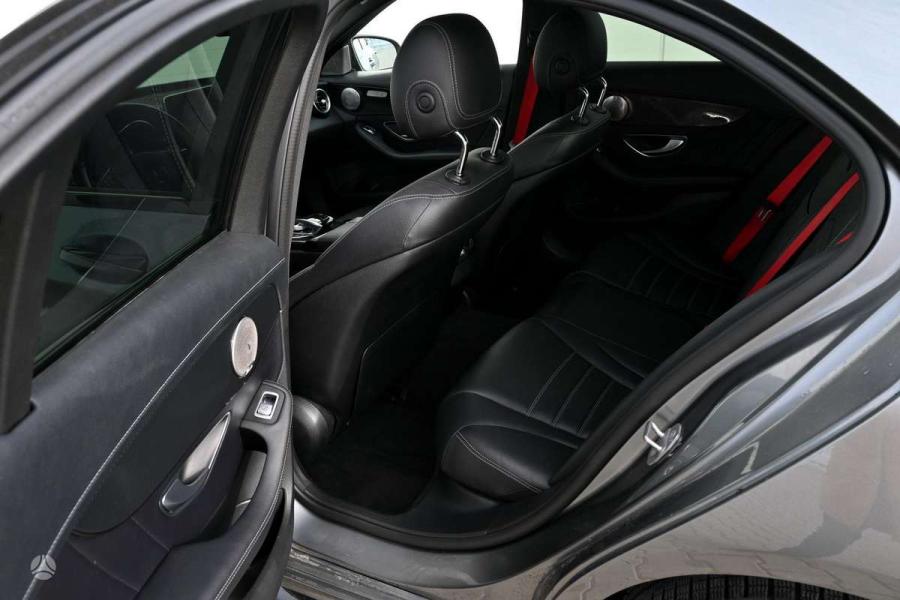 Серый Мерседес C43 AMG 2018 в Кретинга, объемом двигателя 3.00 л и пробегом 97 тыс. км за 23999 €, фото 28 на AUTOMOTO.COM.LV