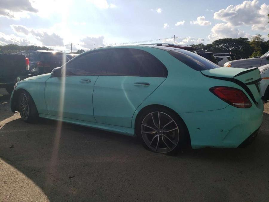 Grey Mercedes-Benz C43 AMG 2019 in Vilnius, with an engine capacity of 3.00 L and mileage of 119 thousand km for 13999 €, photo 4 on AUTOMOTO.COM.LV