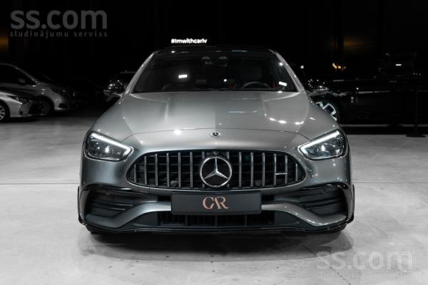 Серый Мерседес C43 AMG 2023 в Рига, объемом двигателя 2.00 л и пробегом 28 тыс. км за 56900 €, фото 2 на AUTOMOTO.COM.LV