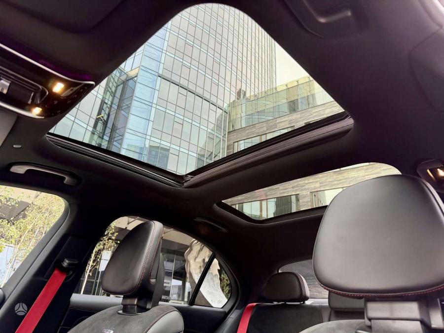 Серый Мерседес C43 AMG 2023 в Вильнюс, объемом двигателя 1.99 л и пробегом 28 тыс. км за 55800 €, фото 20 на AUTOMOTO.COM.LV