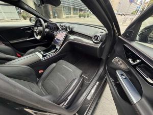 Серый Мерседес C43 AMG 2023 в Вильнюс, объемом двигателя 1.99 л и пробегом 28 тыс. км за 55800 €, фото 26 на AUTOMOTO.COM.LV