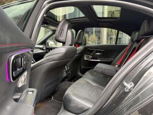 Серый Мерседес C43 AMG 2023 в Вильнюс, объемом двигателя 1.99 л и пробегом 28 тыс. км за 55800 €, фото 32 на AUTOMOTO.COM.LV