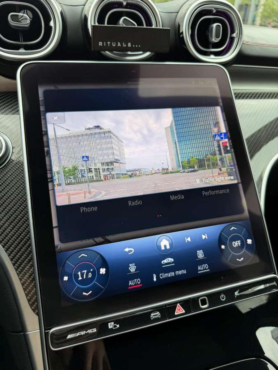 Серый Мерседес C43 AMG 2023 в Вильнюс, объемом двигателя 1.99 л и пробегом 28 тыс. км за 55800 €, фото 38 на AUTOMOTO.COM.LV