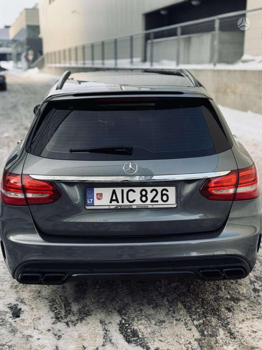 Pelēks Mercedes-Benz C43 AMG 2017 Viļņa, ar dzinēja tilpumu 3.00 L un nobraukumu 82 tūkst. km par 27500 €, foto 8 vietnē AUTOMOTO.COM.LV