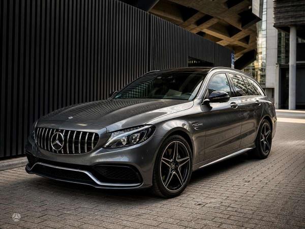 Grey Mercedes-Benz C43 AMG 2017 in Vilnius, with an engine capacity of 3.00 L and mileage of 86 thousand km for 25500 €, photo 1 on AUTOMOTO.COM.LV