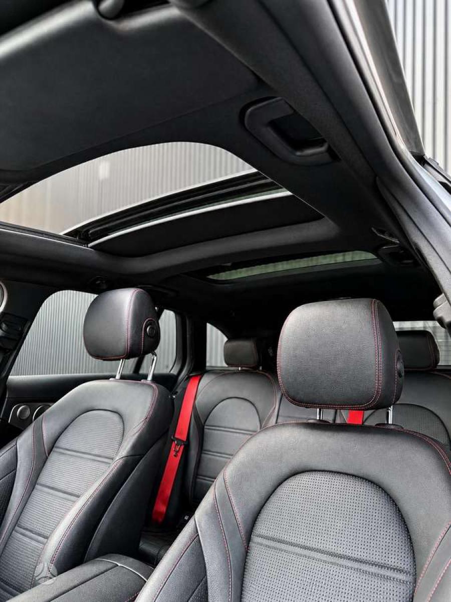 Pelēks Mercedes-Benz C43 AMG 2017 Viļņa, ar dzinēja tilpumu 3.00 L un nobraukumu 86 tūkst. km par 25500 €, foto 5 vietnē AUTOMOTO.COM.LV