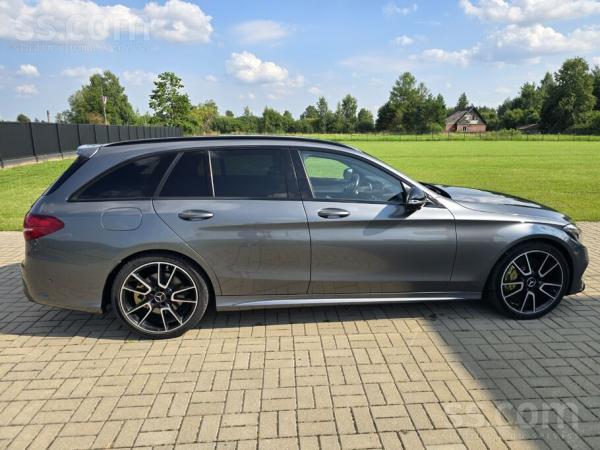 Grey Mercedes-Benz C43 AMG 2017 in Jekabpils, with an engine capacity of 3.00 L and mileage of 114 thousand km for 22200 €, photo 6 on AUTOMOTO.COM.LV