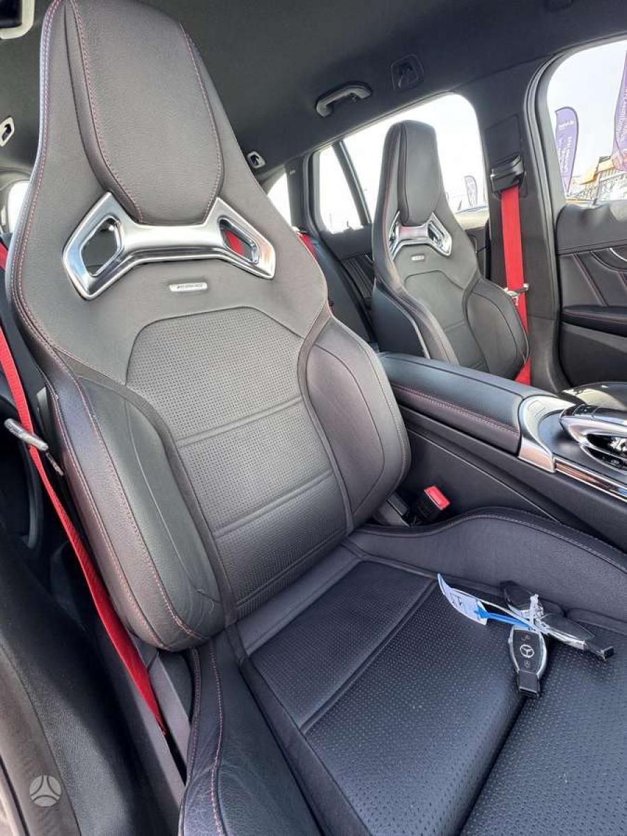 Grey Mercedes-Benz C43 AMG 2017 in Kaunas, with an engine capacity of 3.00 L and mileage of 200 thousand km for 21850 €, photo 9 on AUTOMOTO.COM.LV