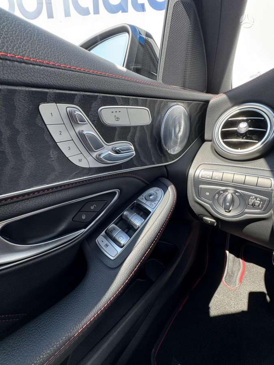 Grey Mercedes-Benz C43 AMG 2017 in Kaunas, with an engine capacity of 3.00 L and mileage of 200 thousand km for 21850 €, photo 13 on AUTOMOTO.COM.LV
