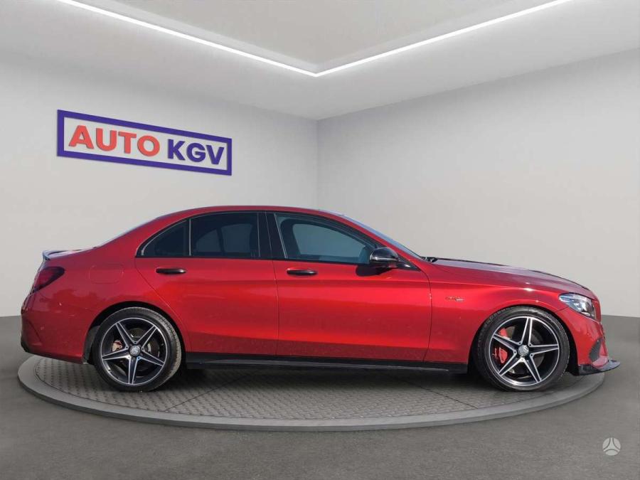 Красный Мерседес C43 AMG 2016 в Вильнюс, объемом двигателя 3.00 л и пробегом 159 тыс. км за 23499 €, фото 7 на AUTOMOTO.COM.LV