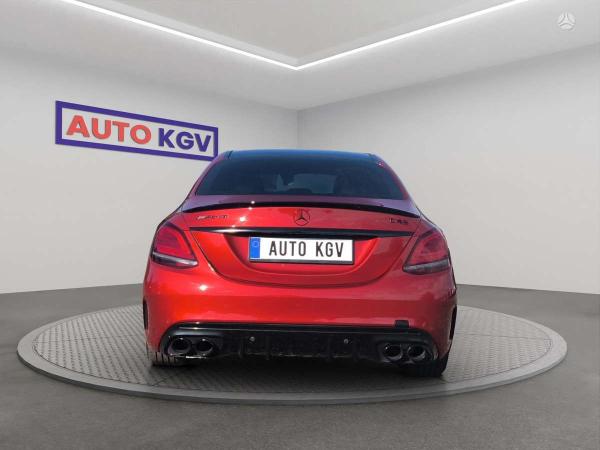 Красный Мерседес C43 AMG 2016 в Вильнюс, объемом двигателя 3.00 л и пробегом 159 тыс. км за 23499 €, фото 4 на AUTOMOTO.COM.LV