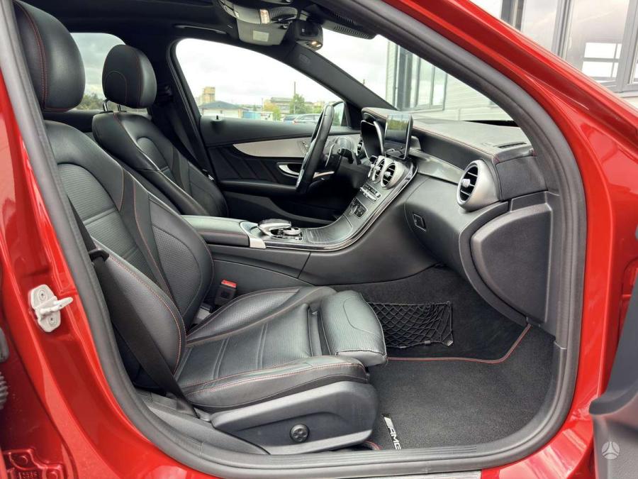 Red Mercedes-Benz C43 AMG 2020 in Vilnius, with an engine capacity of 3.00 L and mileage of 58 thousand km for 33500 €, photo 14 on AUTOMOTO.COM.LV
