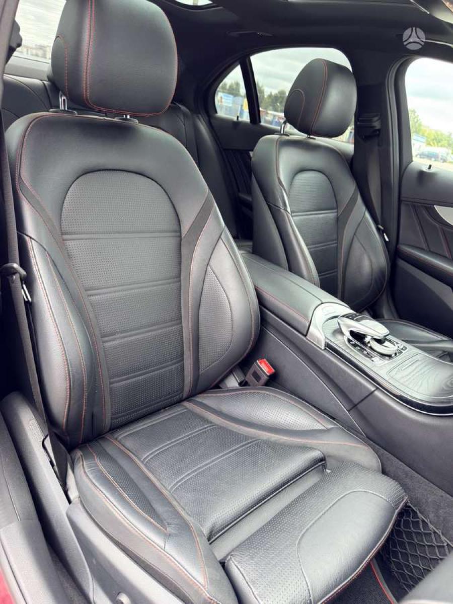 Red Mercedes-Benz C43 AMG 2020 in Vilnius, with an engine capacity of 3.00 L and mileage of 58 thousand km for 33500 €, photo 15 on AUTOMOTO.COM.LV