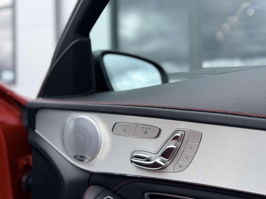 Red Mercedes-Benz C43 AMG 2020 in Vilnius, with an engine capacity of 3.00 L and mileage of 58 thousand km for 33500 €, photo 16 on AUTOMOTO.COM.LV