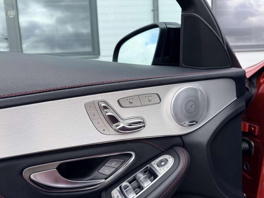 Red Mercedes-Benz C43 AMG 2020 in Vilnius, with an engine capacity of 3.00 L and mileage of 58 thousand km for 33500 €, photo 21 on AUTOMOTO.COM.LV