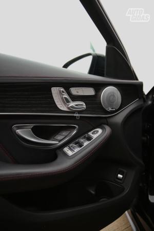 Mercedes-Benz C43 AMG 2017 in Vilnius, with an engine capacity of 3.00 L and mileage of 151 thousand km for 29500 €, photo 13 on AUTOMOTO.COM.LV