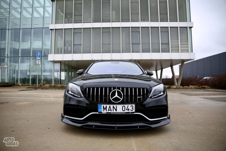 Мерседес C43 AMG 2017 в Вильнюс, объемом двигателя 3.00 л и пробегом 153 тыс. км за 27500 €, фото 1 на AUTOMOTO.COM.LV