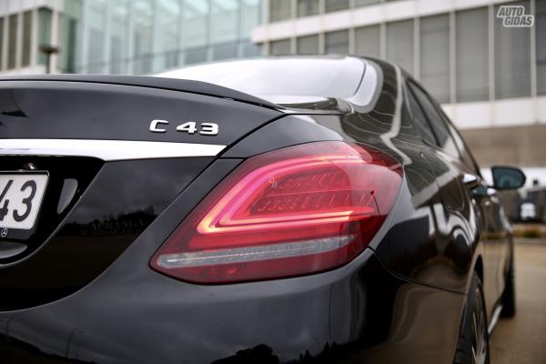 Мерседес C43 AMG 2017 в Вильнюс, объемом двигателя 3.00 л и пробегом 153 тыс. км за 27500 €, фото 7 на AUTOMOTO.COM.LV
