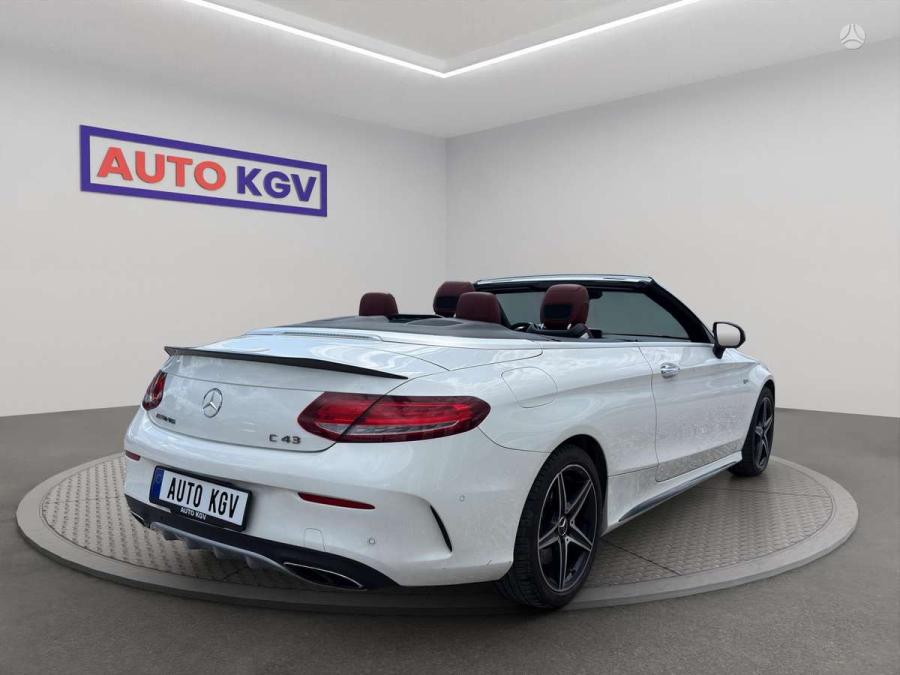 White Mercedes-Benz C43 AMG 2017 in Kaunas, with an engine capacity of 3.00 L and mileage of 64 thousand km for 29999 €, photo 6 on AUTOMOTO.COM.LV