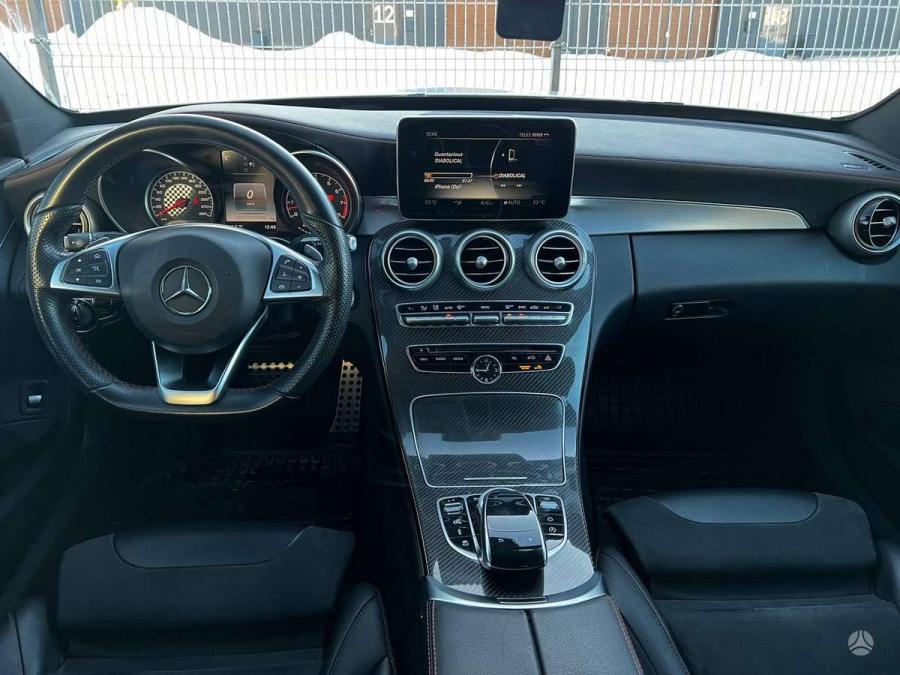 White Mercedes-Benz C43 AMG 2015 in Tallinn, with an engine capacity of 3.00 L and mileage of 185 thousand km for 25990 €, photo 17 on AUTOMOTO.COM.LV