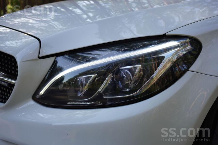 Balts Mercedes-Benz C43 AMG 2016 Daugavpils, ar dzinēja tilpumu 3.00 L un nobraukumu 152 tūkst. km par 32000 €, foto 9 vietnē AUTOMOTO.COM.LV