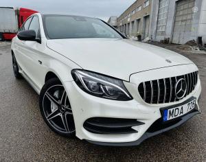 Белый Мерседес C43 AMG 2017 в Вильнюс, объемом двигателя 3.00 л и пробегом 151 тыс. км за 23900 €, фото 2 на AUTOMOTO.COM.LV