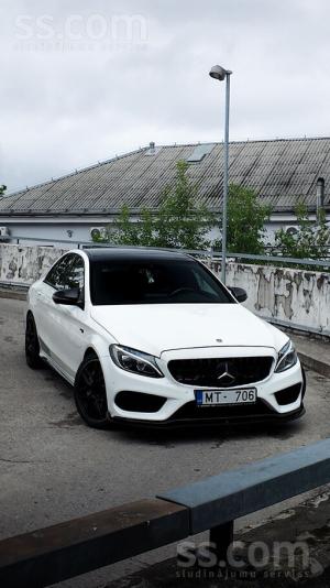 Белый Мерседес C43 AMG 2017 в Рига, объемом двигателя 3.00 л и пробегом 150 тыс. км за 26000 €, фото 3 на AUTOMOTO.COM.LV