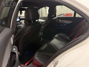Белый Мерседес C43 AMG 2017 в Рига, объемом двигателя 3.00 л и пробегом 150 тыс. км за 26000 €, фото 9 на AUTOMOTO.COM.LV