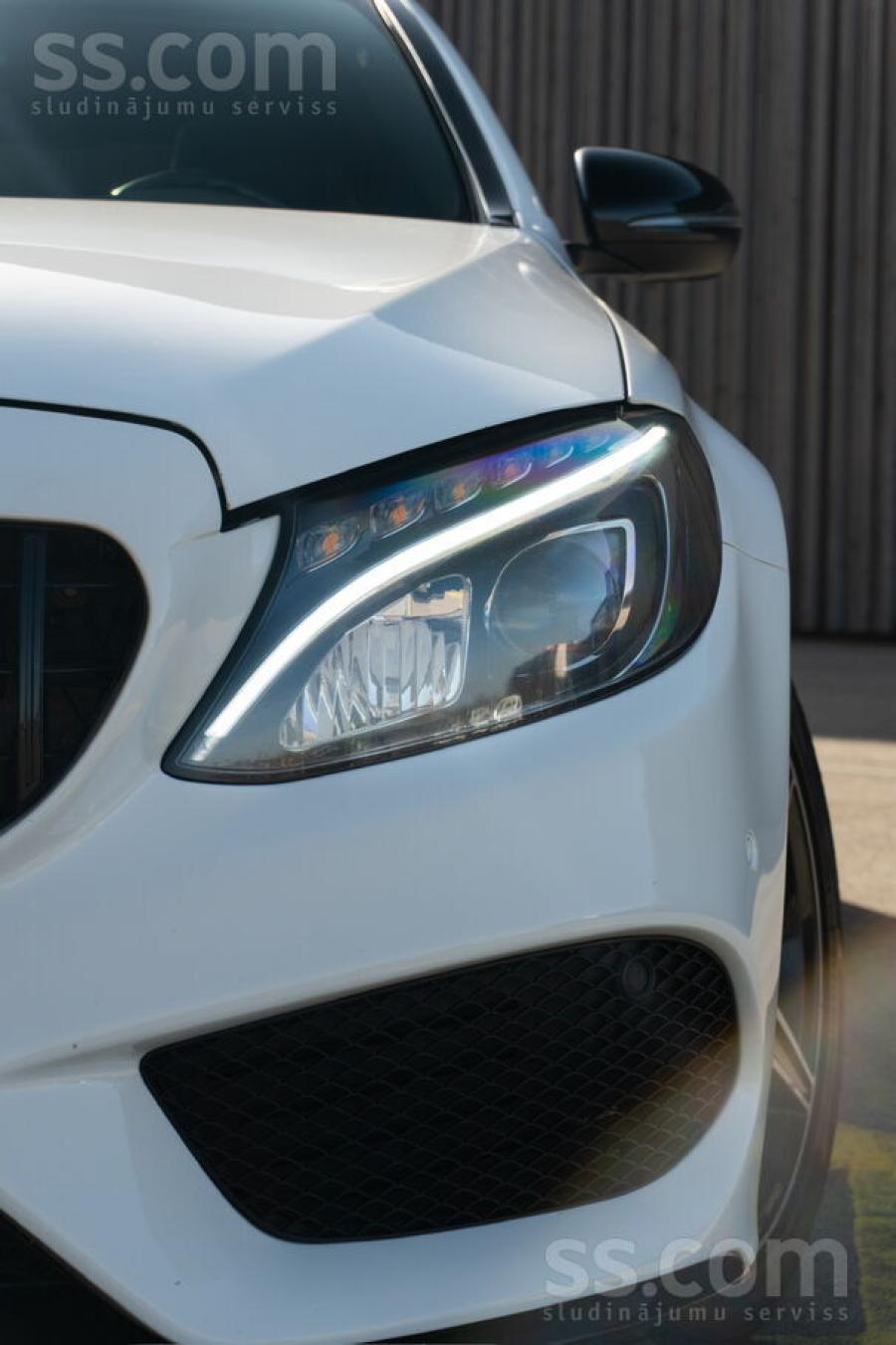 Белый Мерседес C43 AMG 2017 в Рига, объемом двигателя 3.00 л и пробегом 150 тыс. км за 26000 €, фото 11 на AUTOMOTO.COM.LV