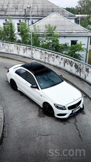 Белый Мерседес C43 AMG 2017 в Рига, объемом двигателя 3.00 л и пробегом 150 тыс. км за 26000 €, фото 12 на AUTOMOTO.COM.LV
