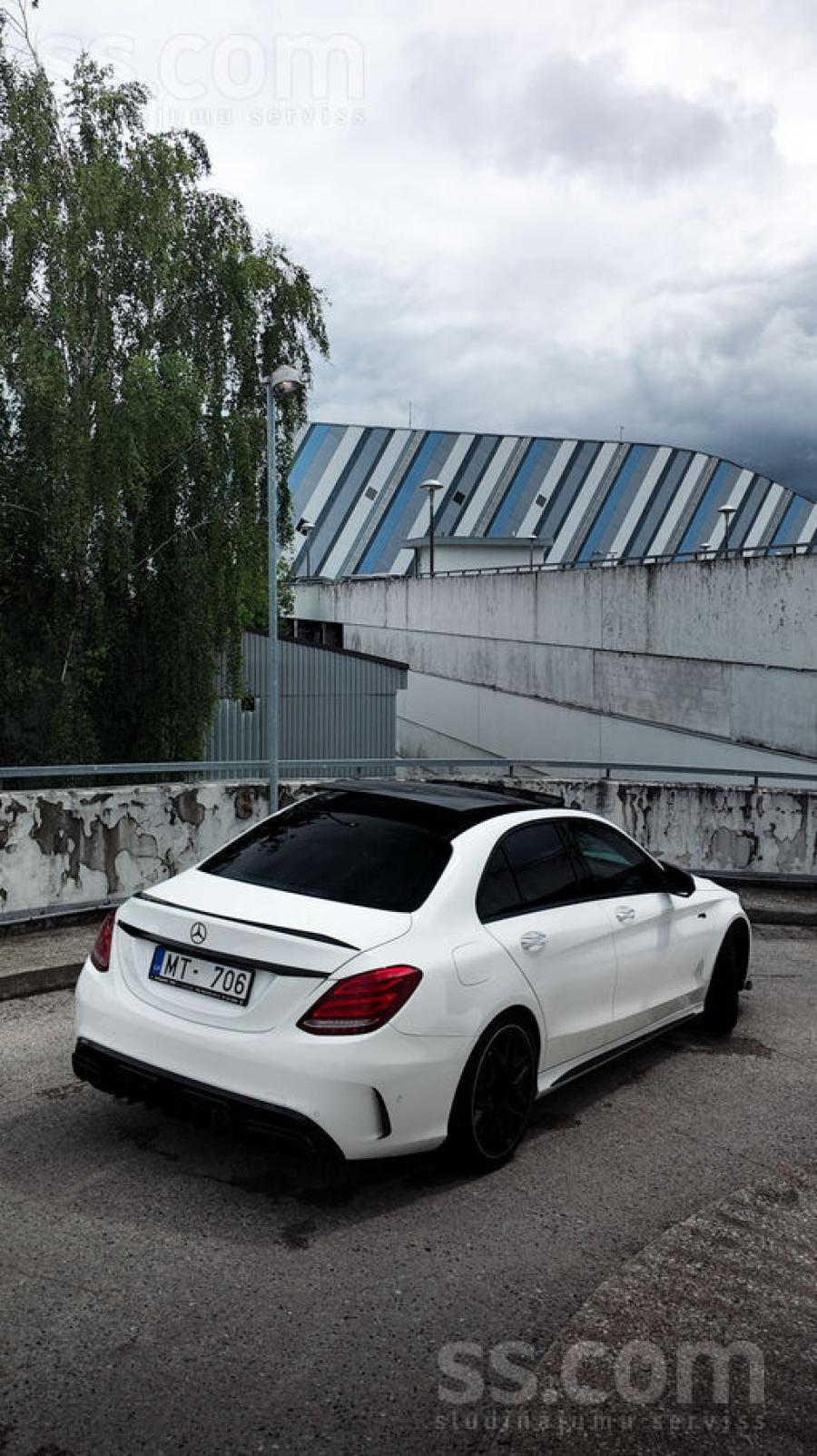 Белый Мерседес C43 AMG 2017 в Рига, объемом двигателя 3.00 л и пробегом 150 тыс. км за 26000 €, фото 13 на AUTOMOTO.COM.LV