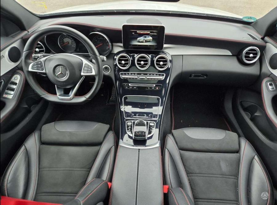 Белый Мерседес C43 AMG 2017 в Клайпеда, объемом двигателя 3.00 л и пробегом 102 тыс. км за 13600 €, фото 6 на AUTOMOTO.COM.LV