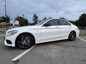Белый Мерседес C43 AMG 2017 в Вильнюс, объемом двигателя 3.00 л и пробегом 139 тыс. км за 22500 €, фото  на AUTOMOTO.COM.LV