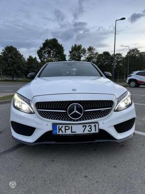 Белый Мерседес C43 AMG 2017 в Вильнюс, объемом двигателя 3.00 л и пробегом 139 тыс. км за 22500 €, фото 6 на AUTOMOTO.COM.LV