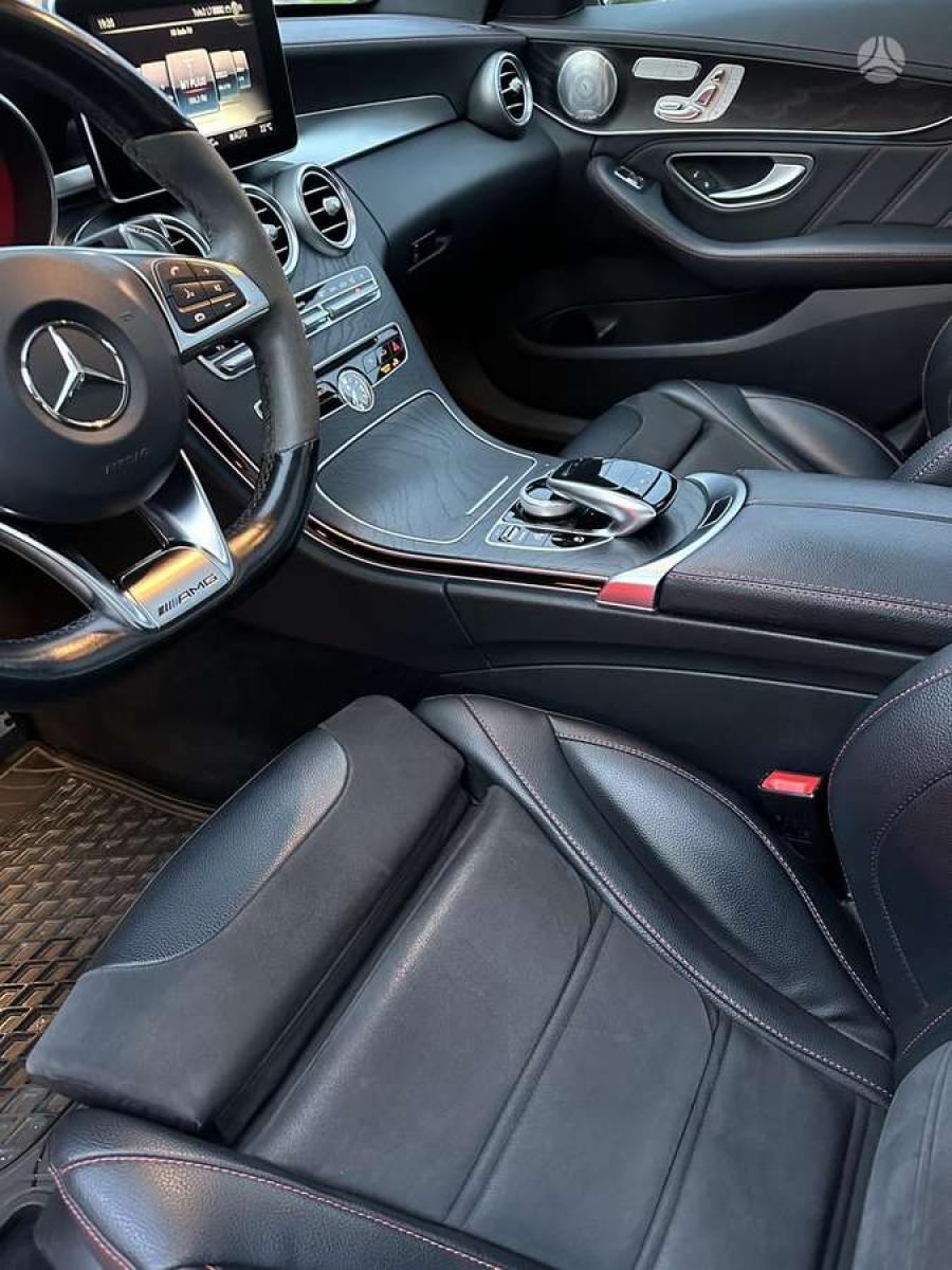 Белый Мерседес C43 AMG 2017 в Вильнюс, объемом двигателя 3.00 л и пробегом 139 тыс. км за 22500 €, фото 11 на AUTOMOTO.COM.LV