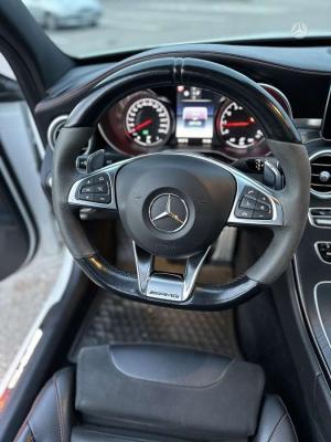 Белый Мерседес C43 AMG 2017 в Вильнюс, объемом двигателя 3.00 л и пробегом 139 тыс. км за 22500 €, фото 13 на AUTOMOTO.COM.LV