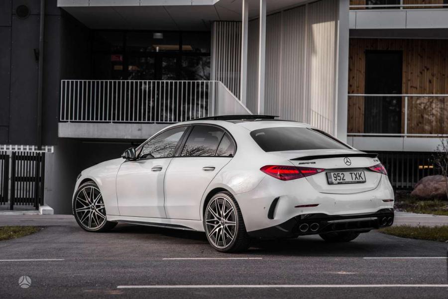 White Mercedes-Benz C43 AMG 2023 in Tallinn, with an engine capacity of 2.00 L and mileage of 25 thousand km for 69990 €, photo 11 on AUTOMOTO.COM.LV