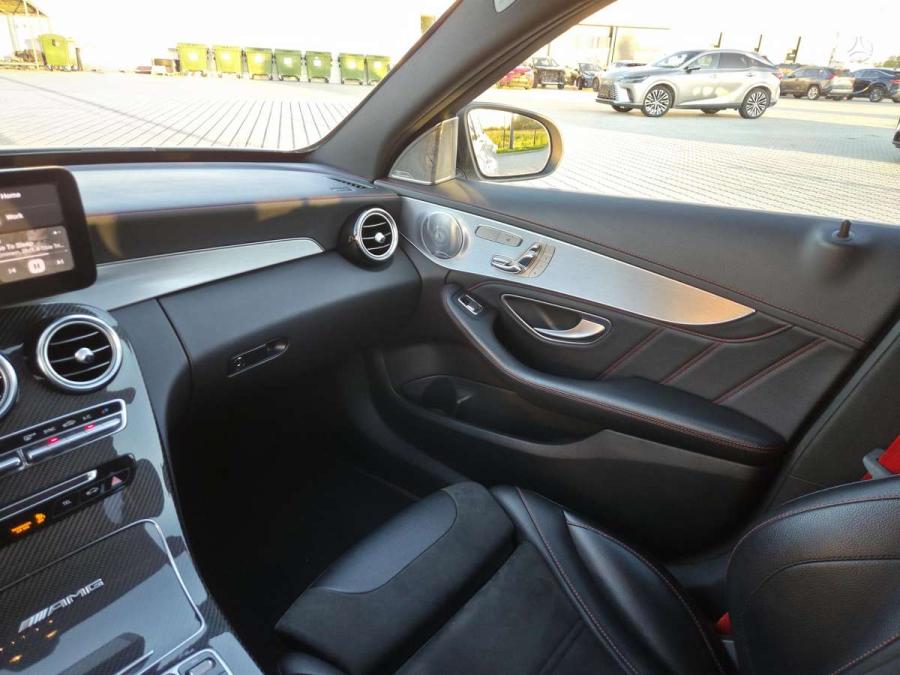 Белый Мерседес C43 AMG 2017 в Каунас, объемом двигателя 3.00 л и пробегом 147 тыс. км за 22990 €, фото 28 на AUTOMOTO.COM.LV