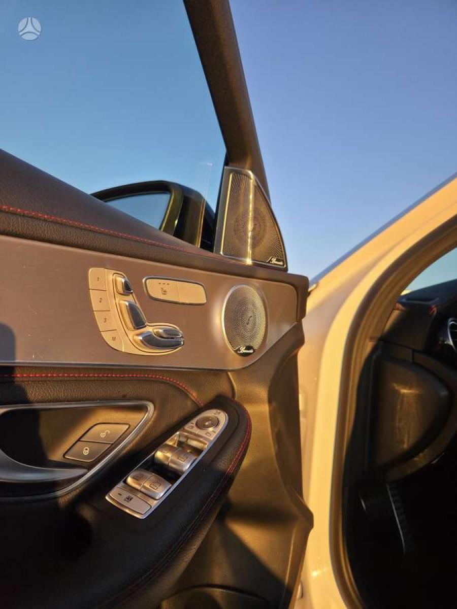 Белый Мерседес C43 AMG 2017 в Каунас, объемом двигателя 3.00 л и пробегом 147 тыс. км за 22990 €, фото 32 на AUTOMOTO.COM.LV