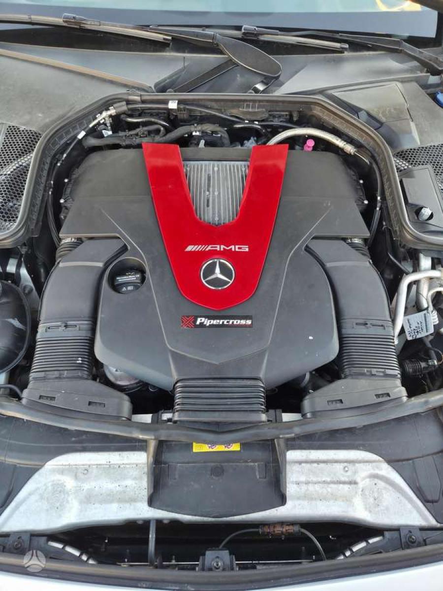 Белый Мерседес C43 AMG 2017 в Каунас, объемом двигателя 3.00 л и пробегом 147 тыс. км за 22990 €, фото 33 на AUTOMOTO.COM.LV