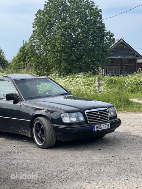 Mercedes-Benz CE 220 1994 in Tallinn, with an engine capacity of 2.20 L and mileage of 325 thousand km for 2200 €, photo 2 on AUTOMOTO.COM.LV