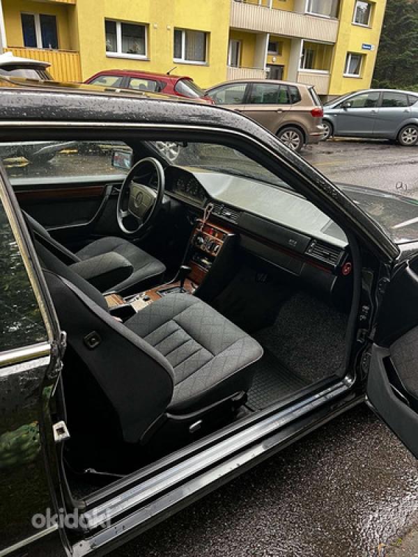 Mercedes-Benz CE 220 1994 in Tallinn, with an engine capacity of 2.20 L and mileage of 325 thousand km for 2200 €, photo 4 on AUTOMOTO.COM.LV