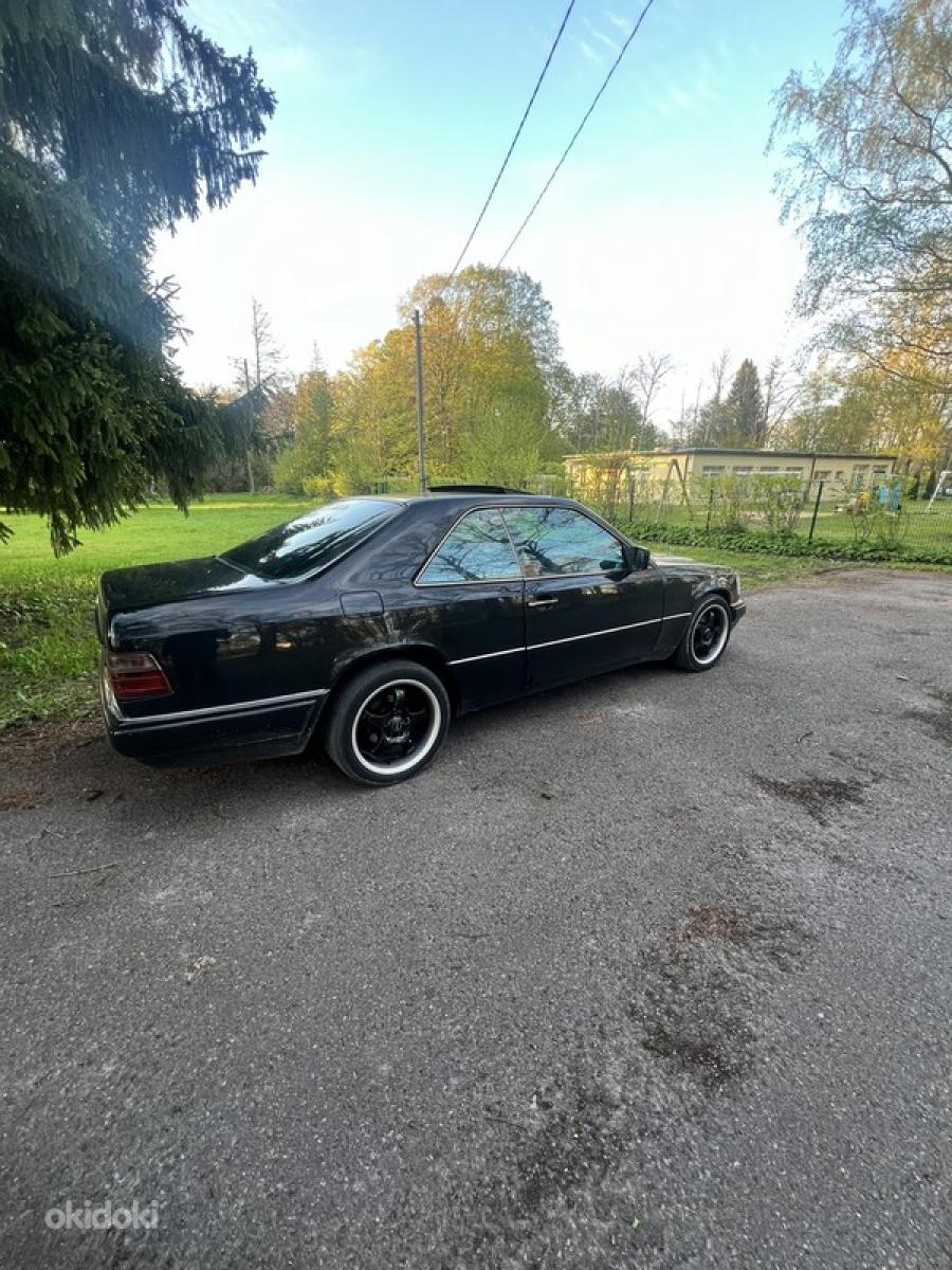 Mercedes-Benz CE 220 1994 in Tallinn, with an engine capacity of 2.20 L and mileage of 325 thousand km for 2200 €, photo 6 on AUTOMOTO.COM.LV
