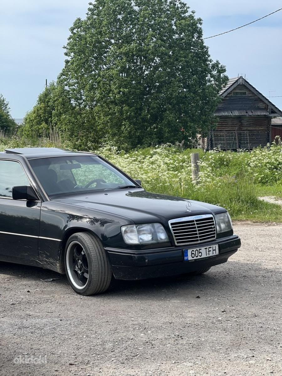 Mercedes-Benz CE 220 1994 in Tallinn, with an engine capacity of 2.20 L and mileage of 325 thousand km for 2200 €, photo 7 on AUTOMOTO.COM.LV