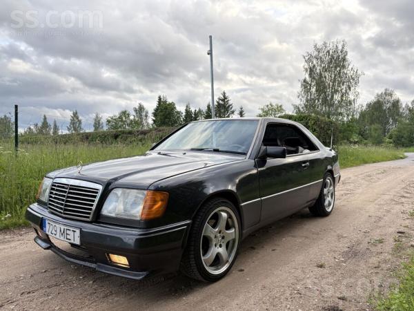 Melns Mercedes-Benz CE 300 1992 Valka, ar dzinēja tilpumu 3.00 L un nobraukumu 535 tūkst. km par 5800 €, foto 9 vietnē AUTOMOTO.COM.LV