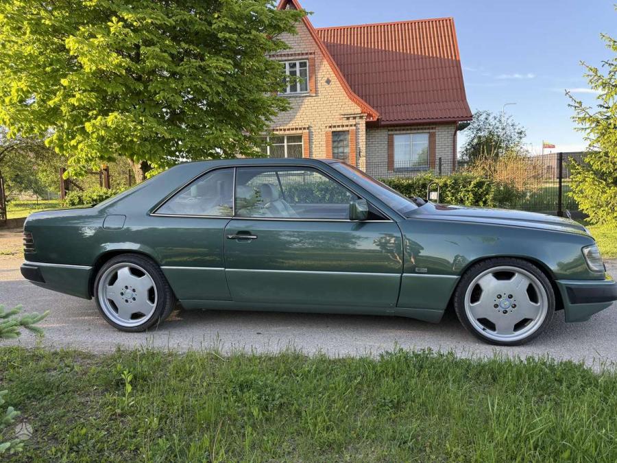 Зеленый Мерседес ЦE 300 1991 в Кайшядорис, объемом двигателя 3.00 л и пробегом 228 тыс. км за 9000 €, фото 4 на AUTOMOTO.COM.LV